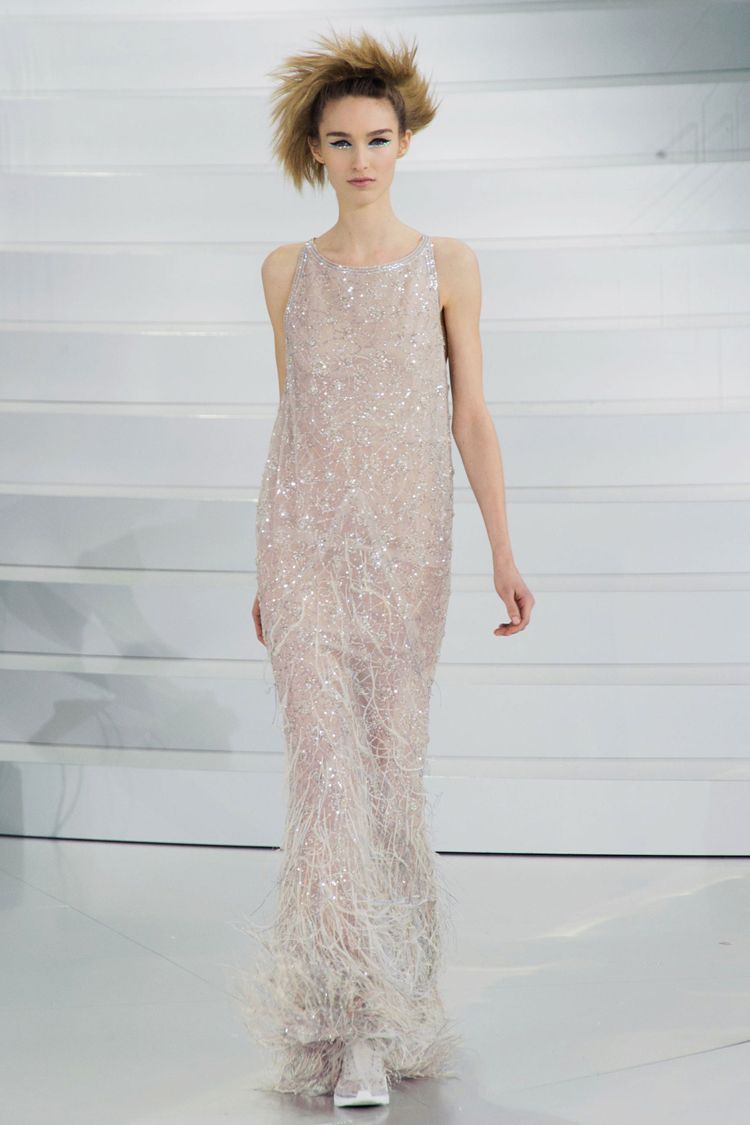 Chanel Couture Spring 2014: A Complimentary Blend of Classic and Modern