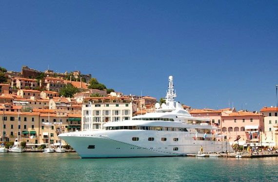 Princess Mariana Superyacht in Virgin Gorda Gets Splashy